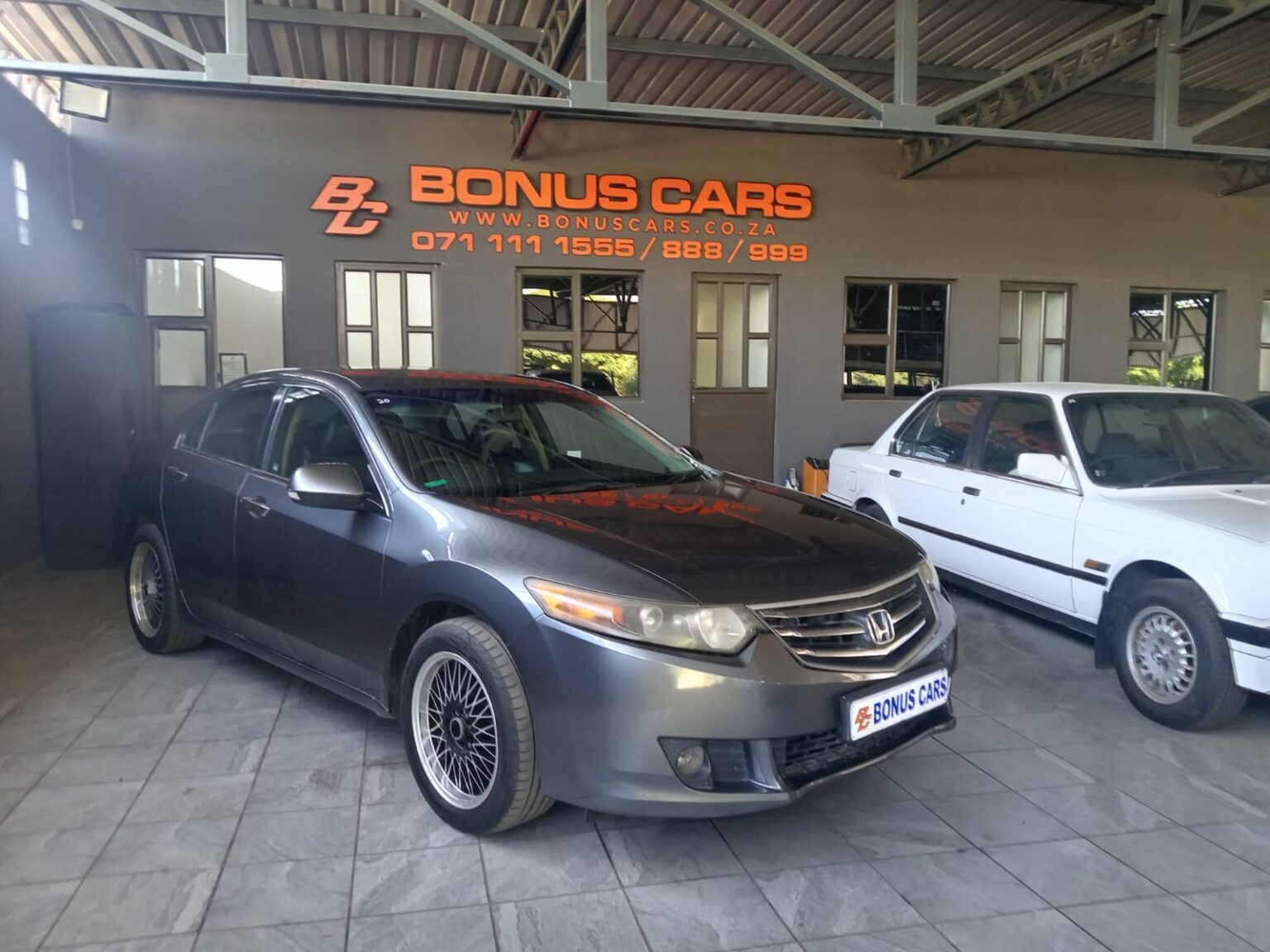 BONUS CARS – THE POOR MAN'S PARADISE